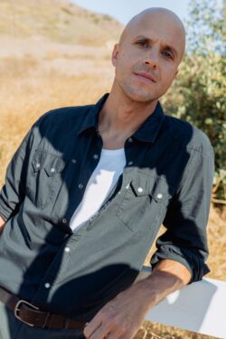 Milow – das 8. Studioalbum des kosmopolitischen Singer/Songwriters